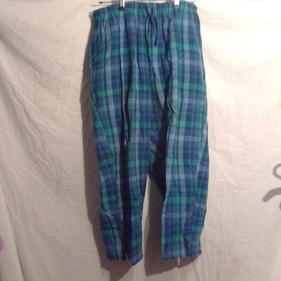 Erika | Pants & Jumpsuits | Erika Capris | Poshmark